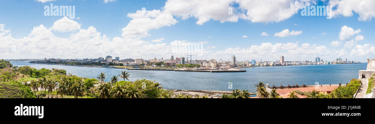 Havana city skyline panorama hi-res stock photography and images - Alamy