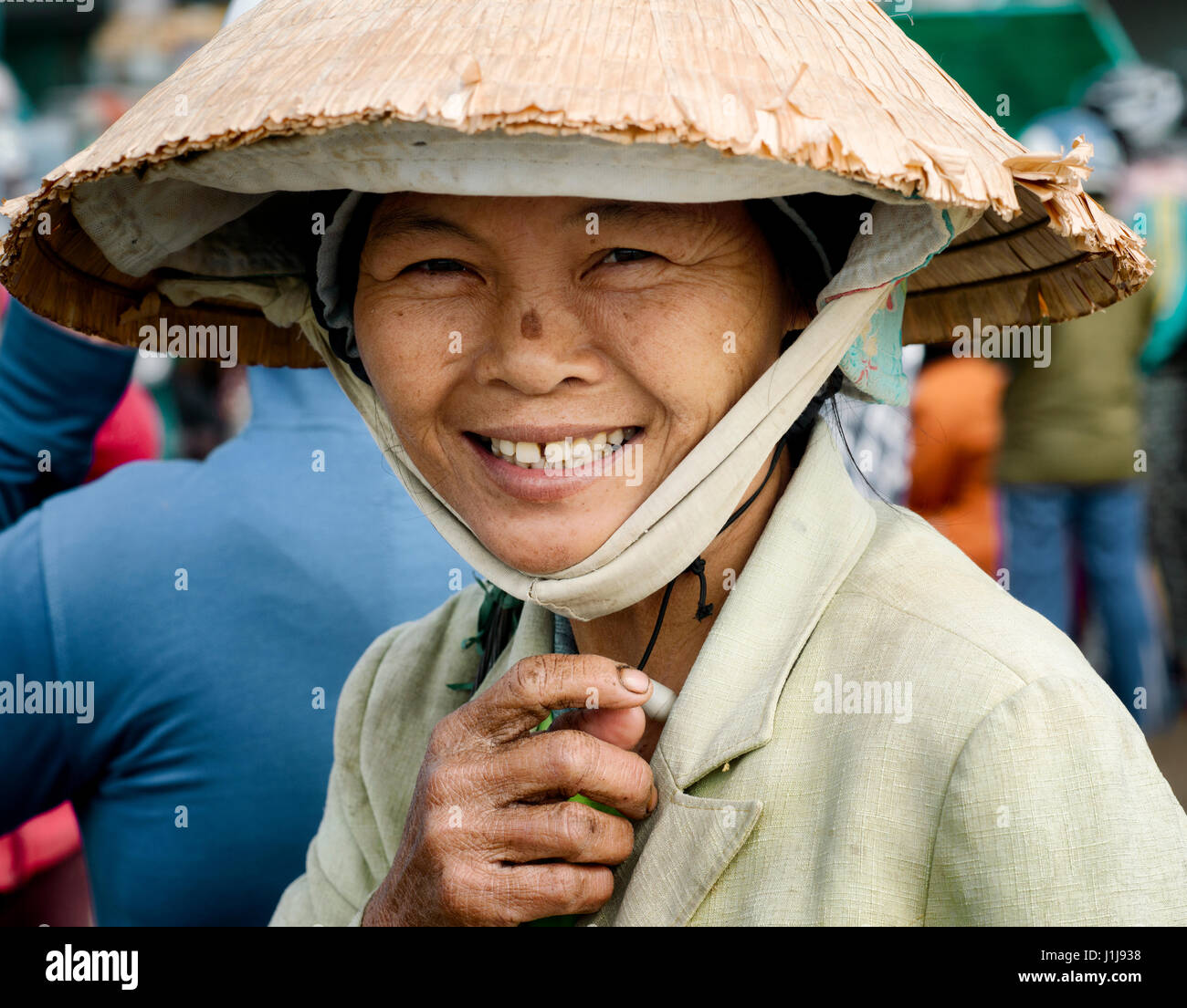 Portraiit of a smiling Vietnamese woman. December 26, 2013 - Da Nang ...