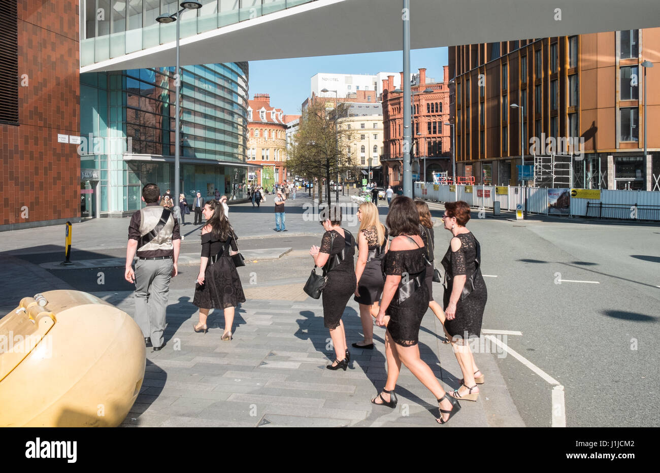 Bride,to,be,hen,stag,and,hen,party,Liverpool One,shopping,mall,centre ...