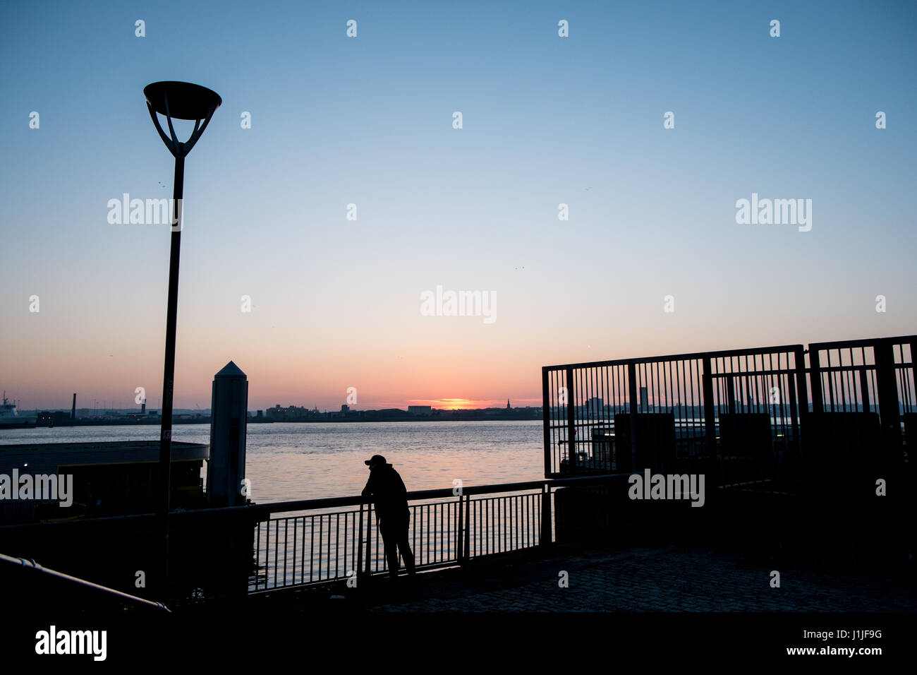Sunset silhouette river mersey hi-res stock photography and images - Alamy