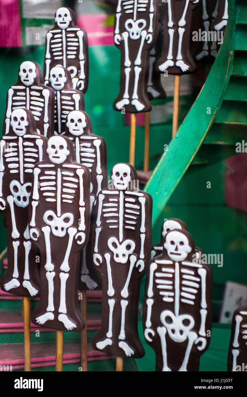 Harry potter skeleton hi-res stock photography and images - Alamy