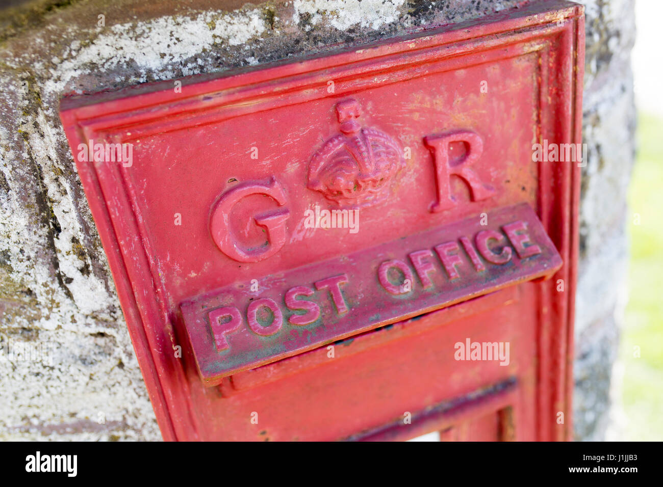 old red GR post box in England Stock Photo - Alamy