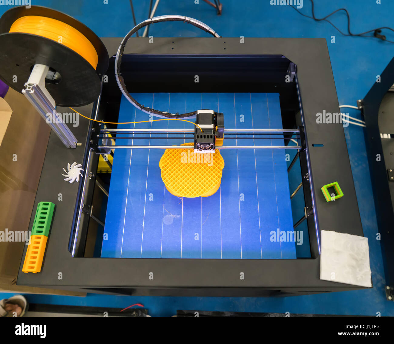 3D printer,Three dimensional printing machine Stock Photo - Alamy