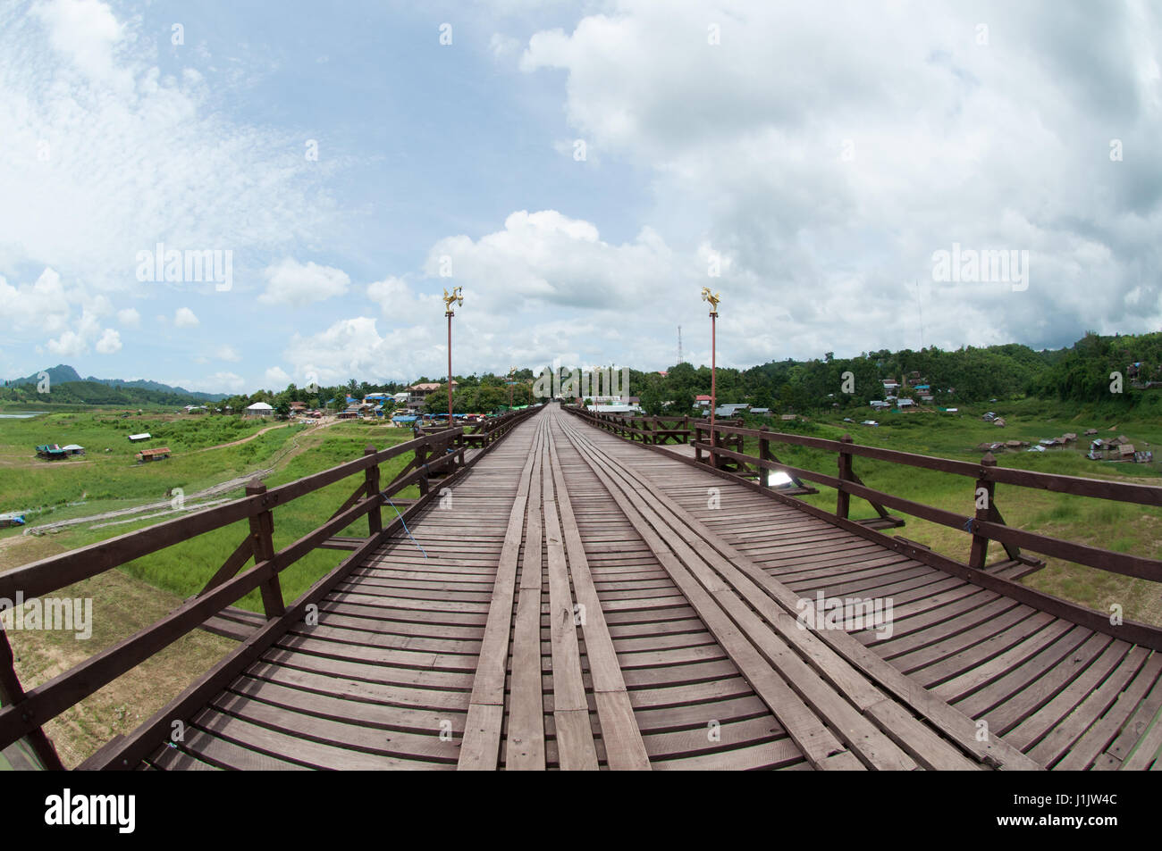 Lumber bridge hi-res stock photography and images - Alamy