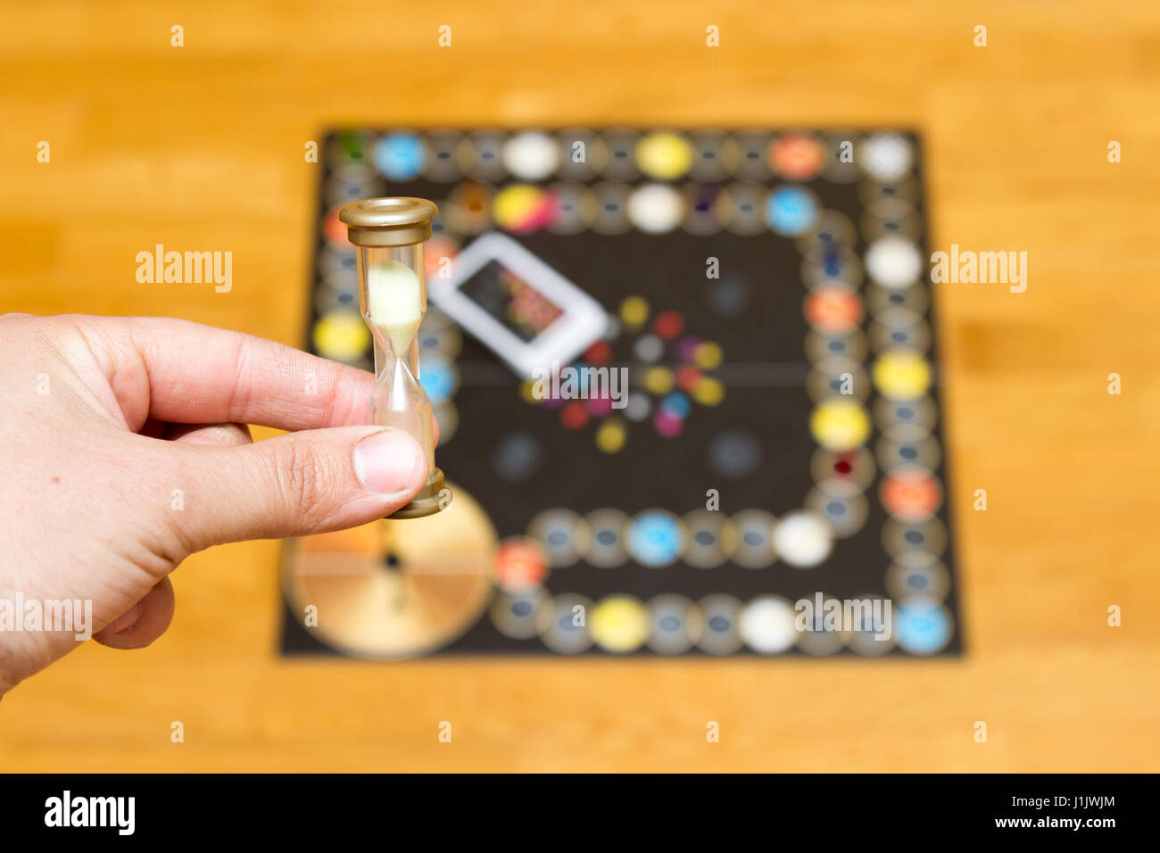 Board game with sand timer hi-res stock photography and images - Alamy