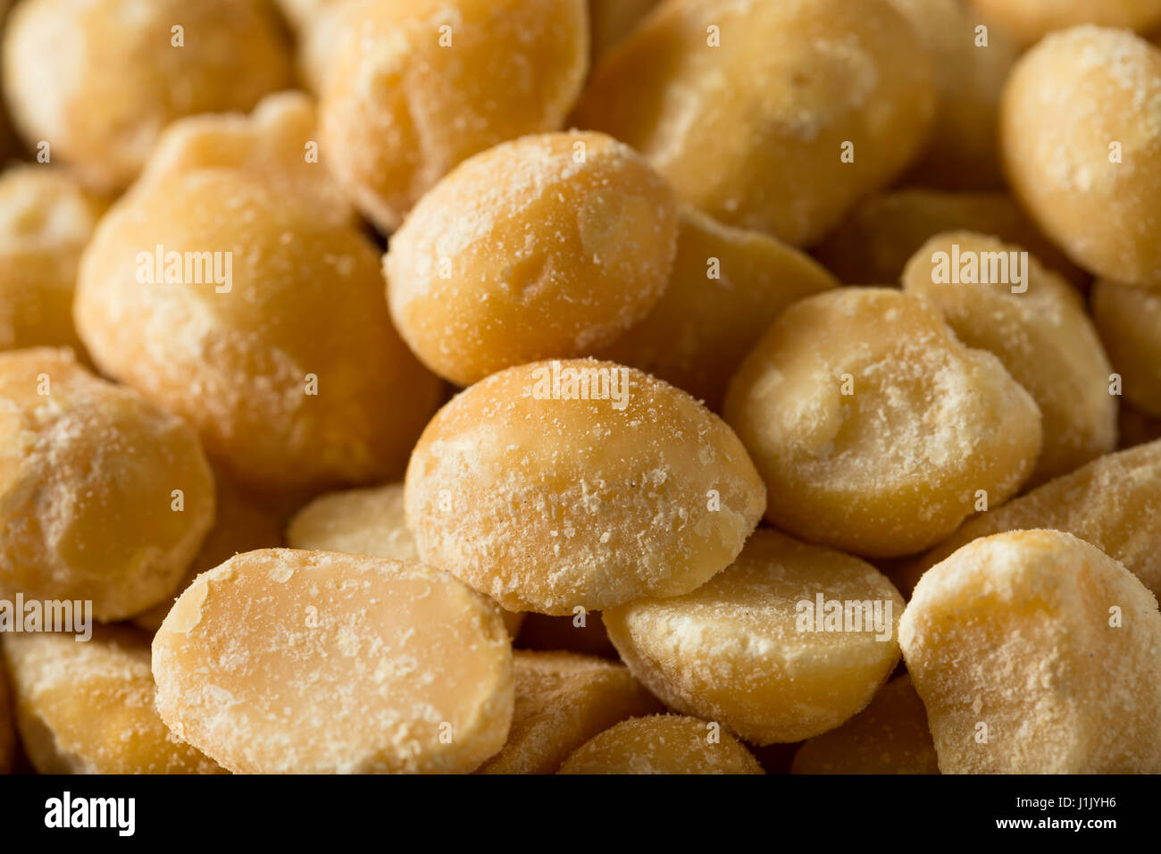 Macadamia nuts hi-res stock photography and images - Alamy