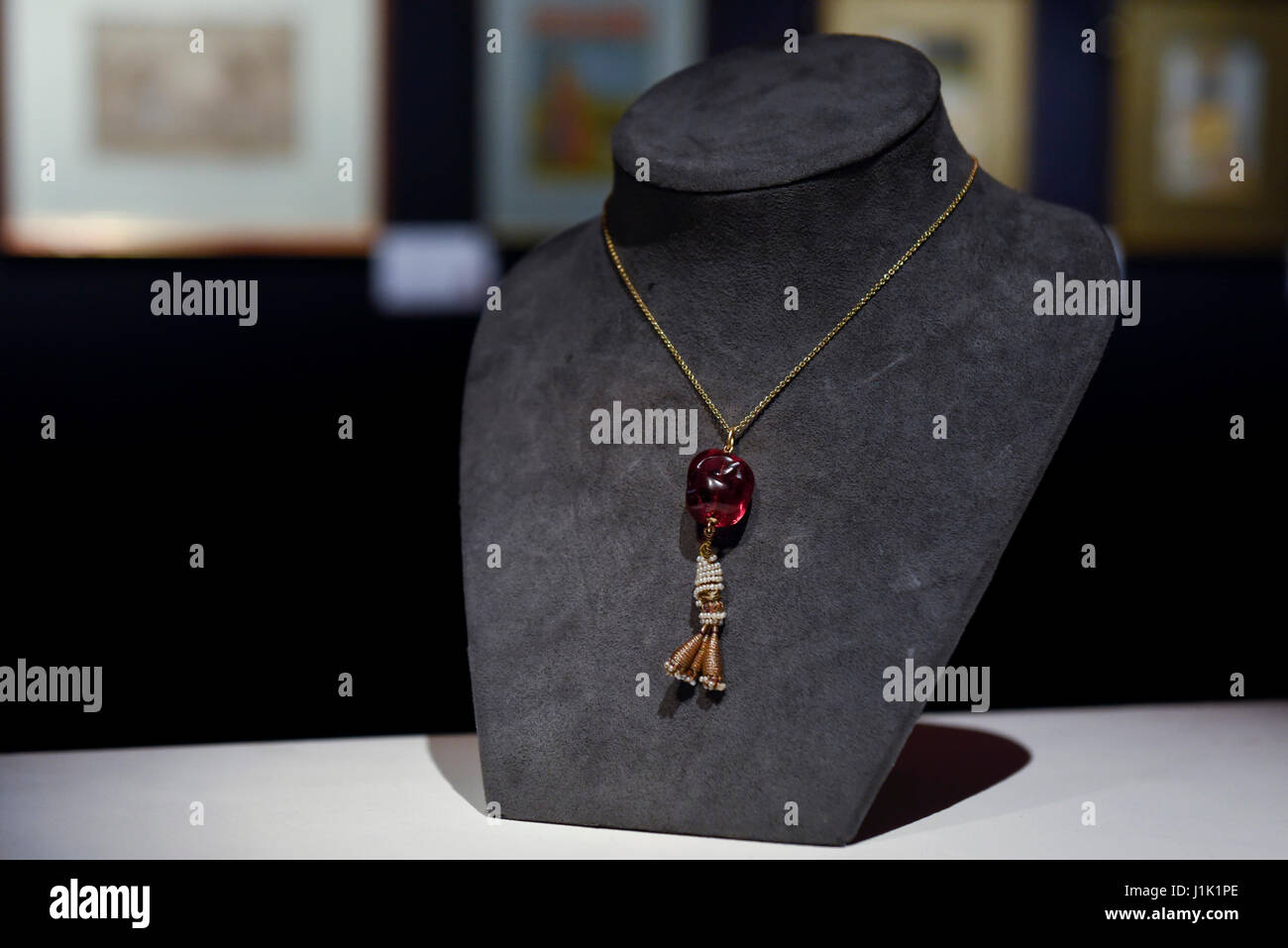 London, UK. 21 April 2017. An imperial Mughal spinel, inscribed with ...