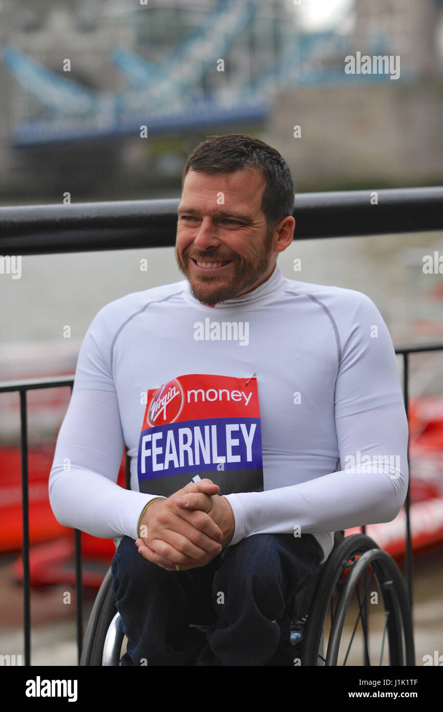 Kurt fearnley hi-res stock photography and images - Alamy