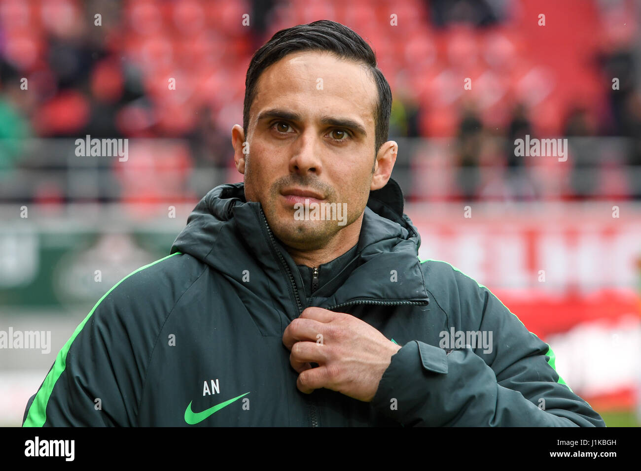 Ingolstadt, Germany. 22nd Apr, 2017. Bremen's manager Alexander Nouri ...