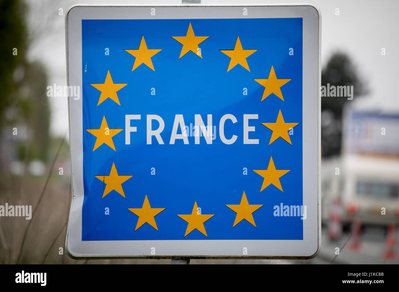 Crespin, France. 22nd Apr, 2017. A sign at the French-Belgian border ...