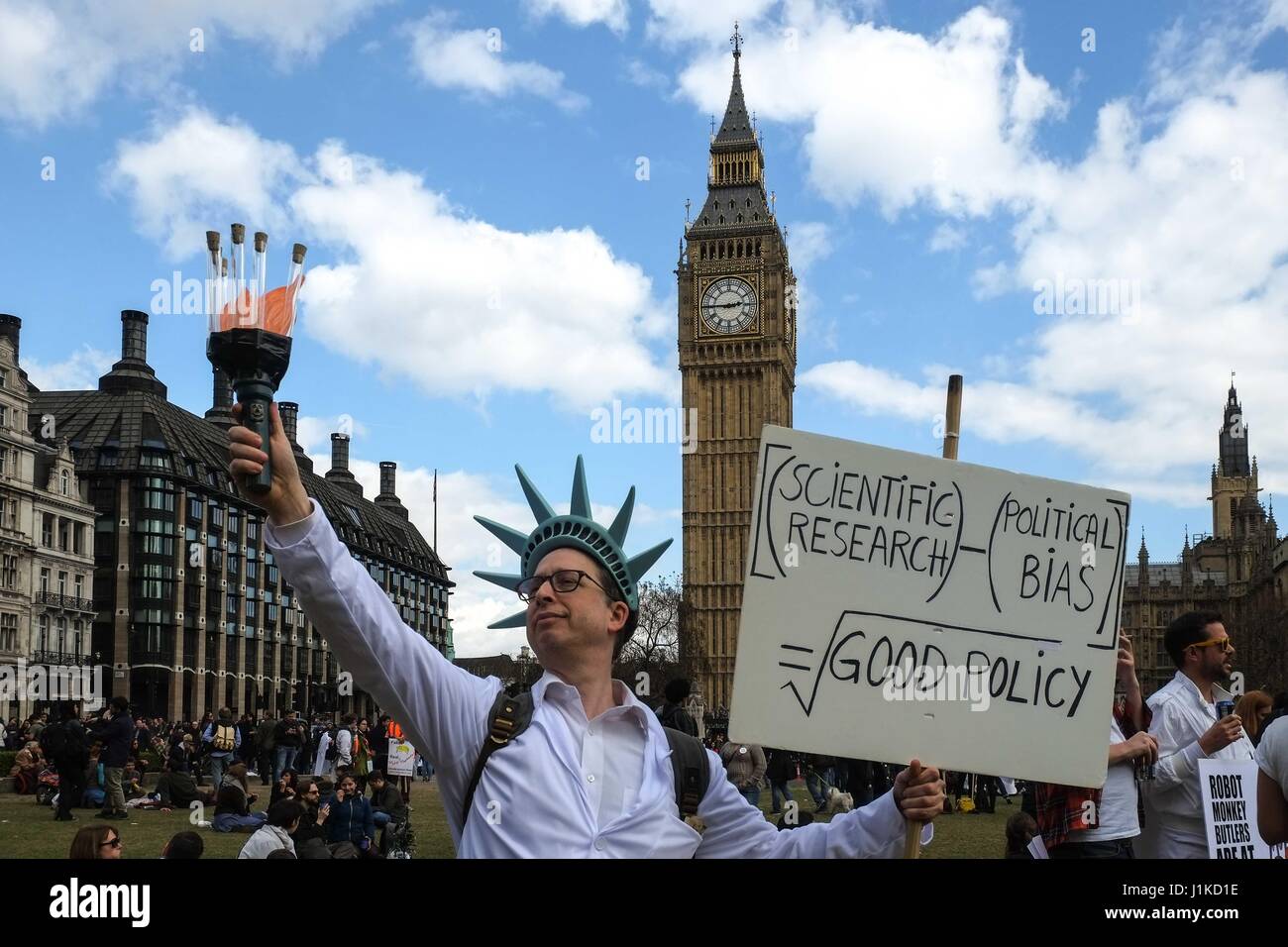 Scientest hi-res stock photography and images - Alamy