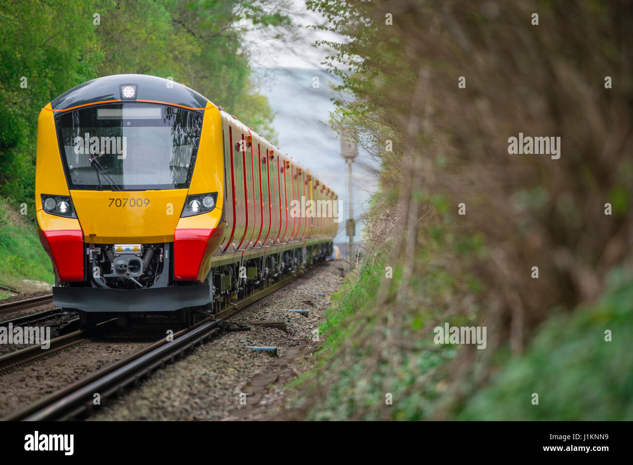 Class 707 Stock Photos & Class 707 Stock Images - Alamy