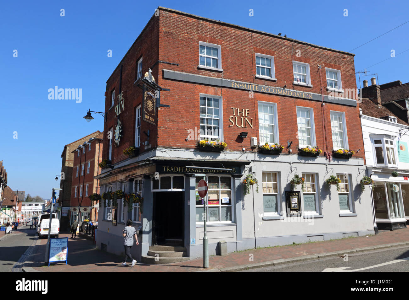 The Sun pub in the High Street, Godalming Surrey England Stock Photo ...