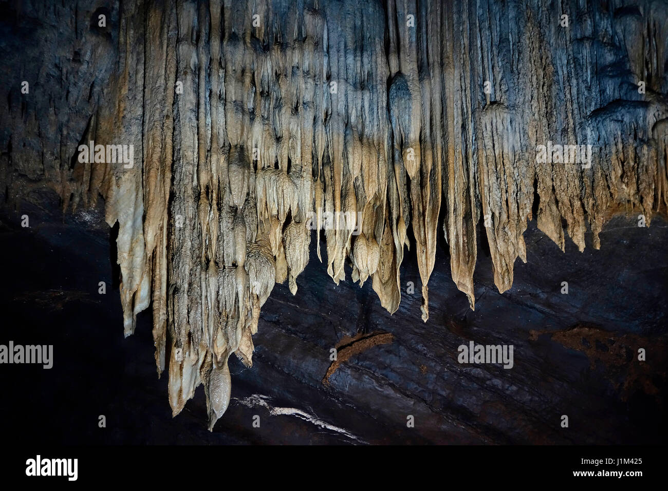 Cave deposits hi-res stock photography and images - Alamy