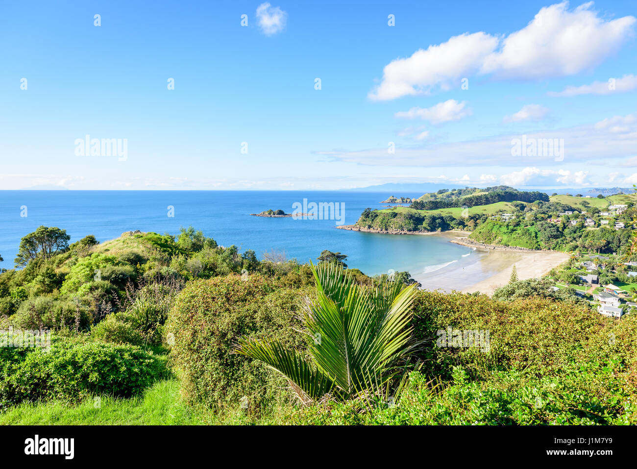 Sunny island hi-res stock photography and images - Alamy