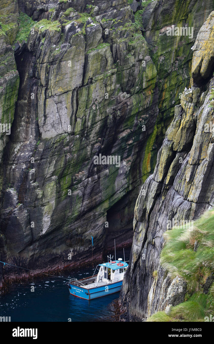 Fishing boat Shelluna moored on Skellig Michael, County Kerry Stock ...