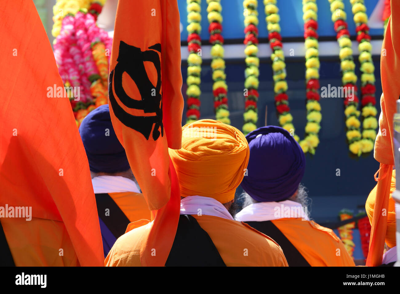 sikh men with flags during a cerimonial parade Stock Photo - Alamy
