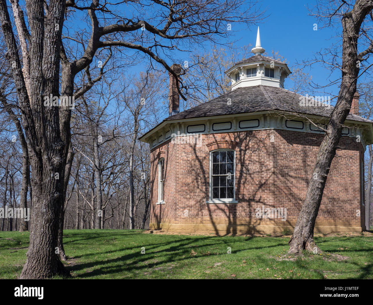 Franklin school building hi-res stock photography and images - Alamy