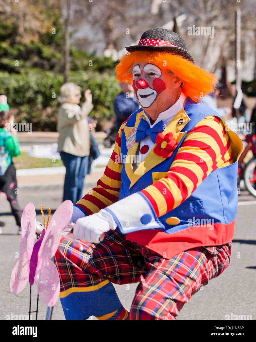 Clown parade hi-res stock photography and images - Alamy