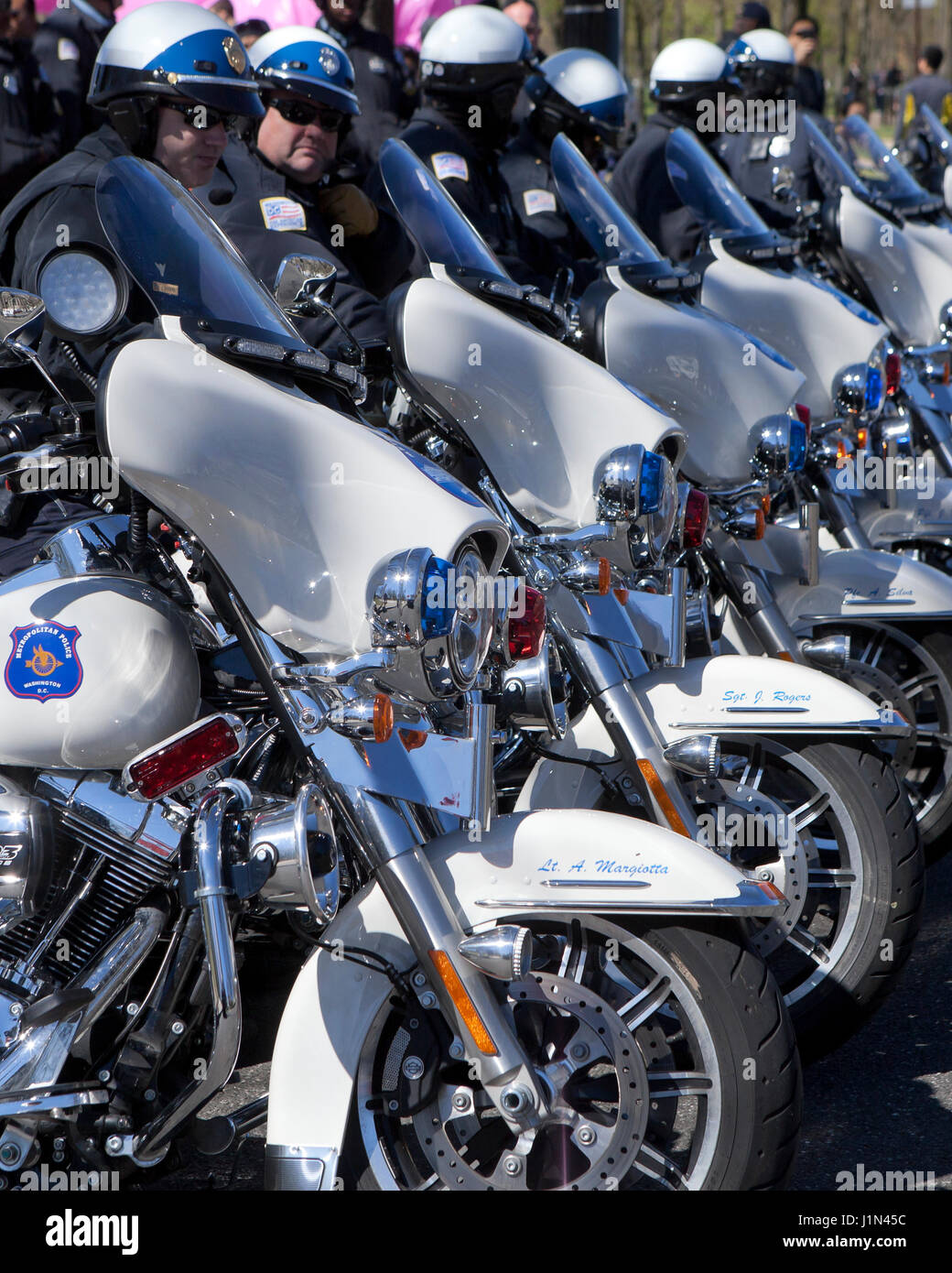 Metropolitan police motorcycle hi-res stock photography and images - Alamy