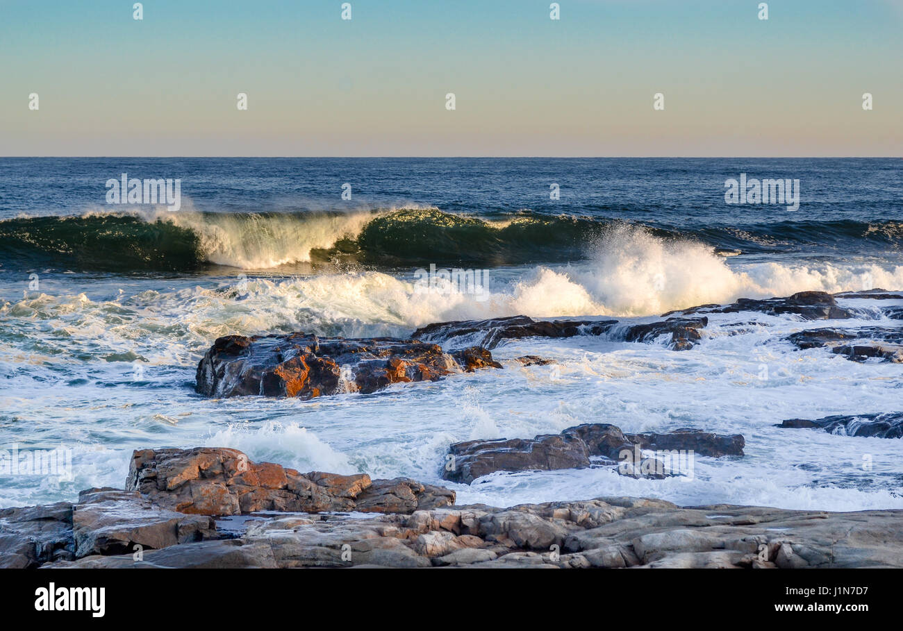 Waves Crashing Gloucester's Back Shore Stock Photo - Alamy