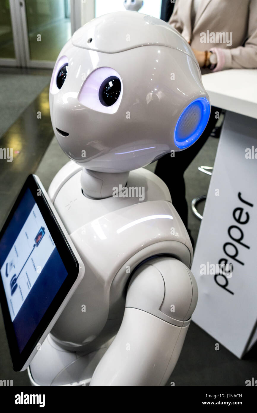 Roboter Pepper High Resolution Stock Photography and Images - Alamy