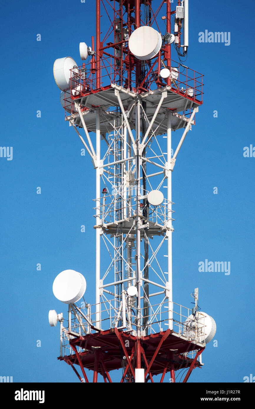 Cell Phone Tower Red White Stock Photos & Cell Phone Tower Red White Stock Images - Alamy