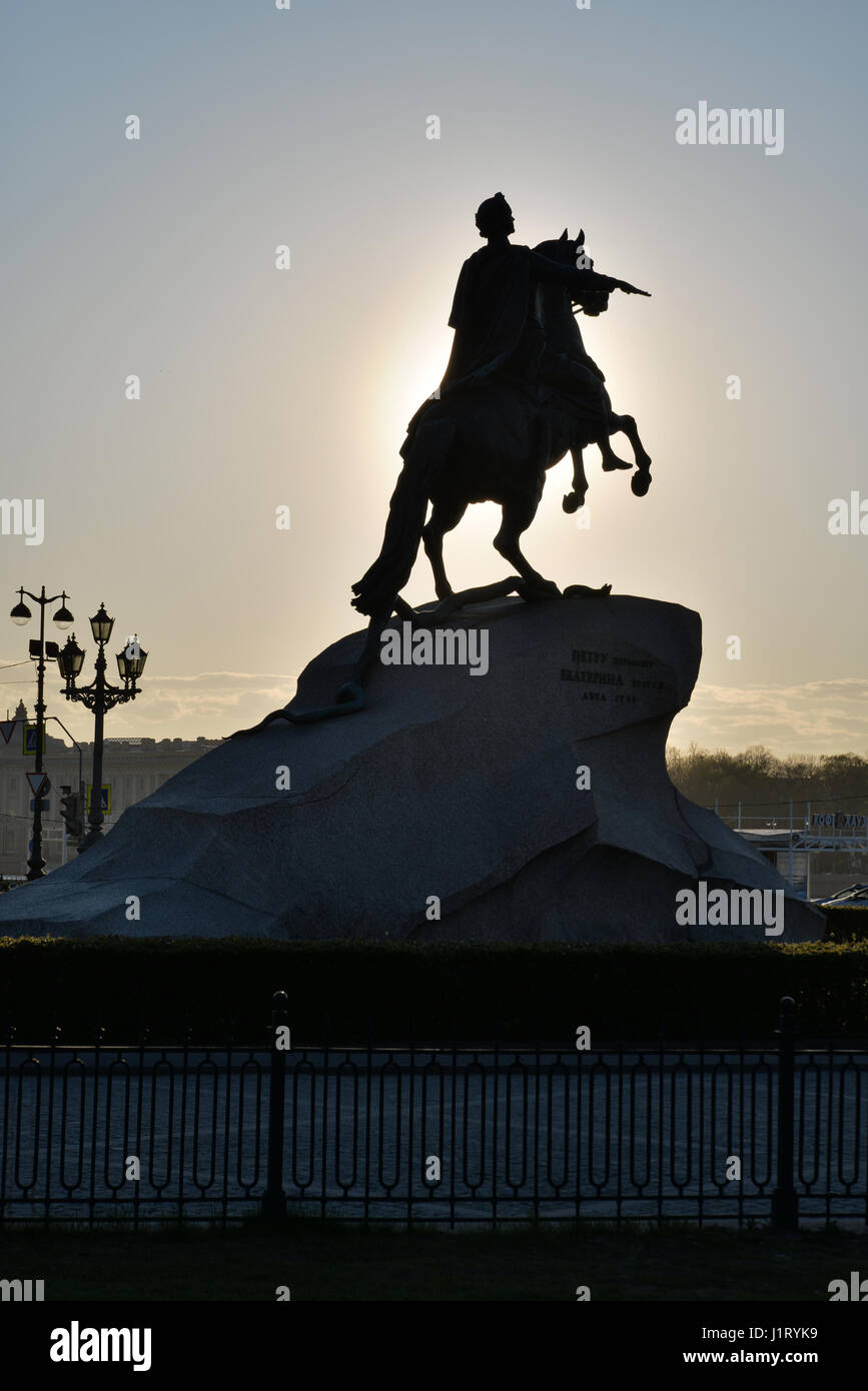 Monument to Peter 1 the bronze horseman back in the sunlight in St ...