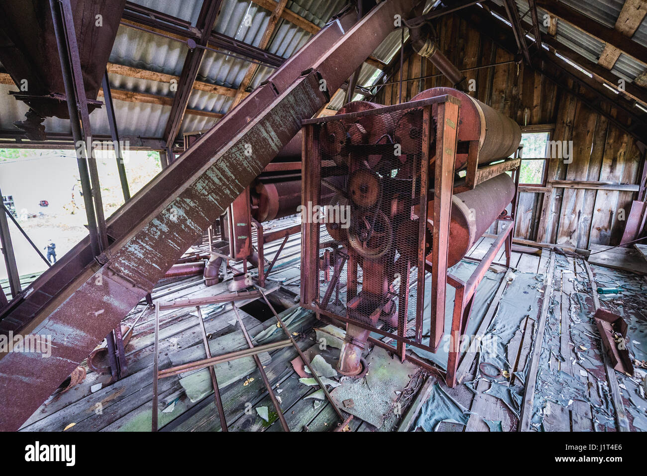Old grain silo in ghost town hi-res stock photography and images - Alamy