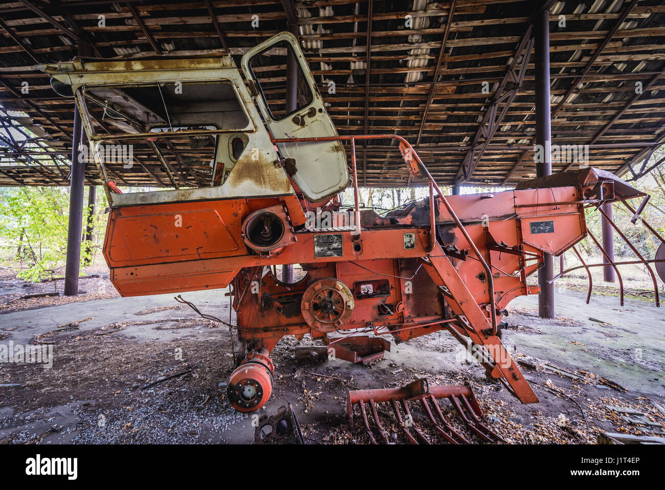 Old Combine Harvester High Resolution Stock Photography and Images - Alamy