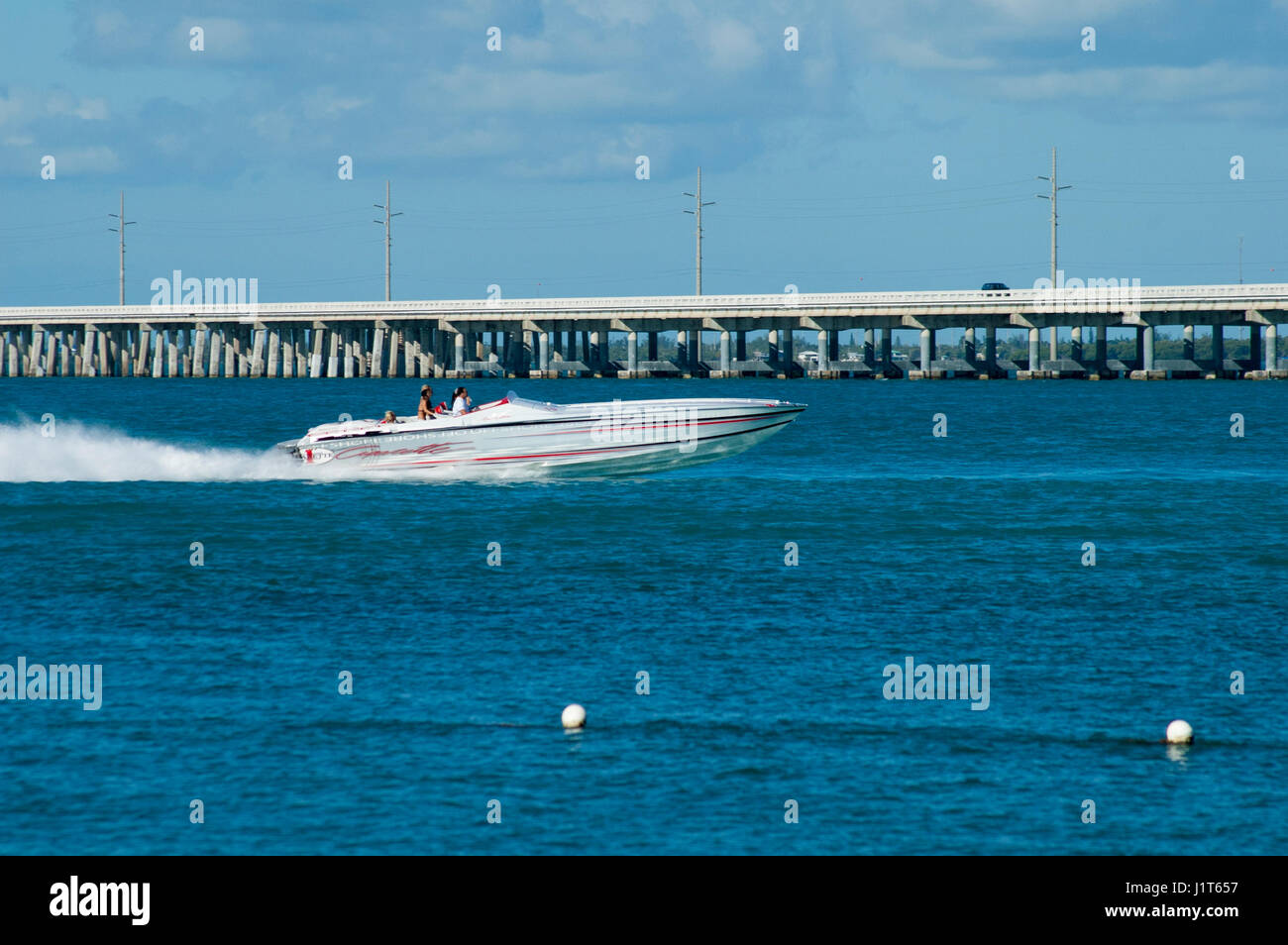 ocean speed boat on blue water Stock Photo - Alamy