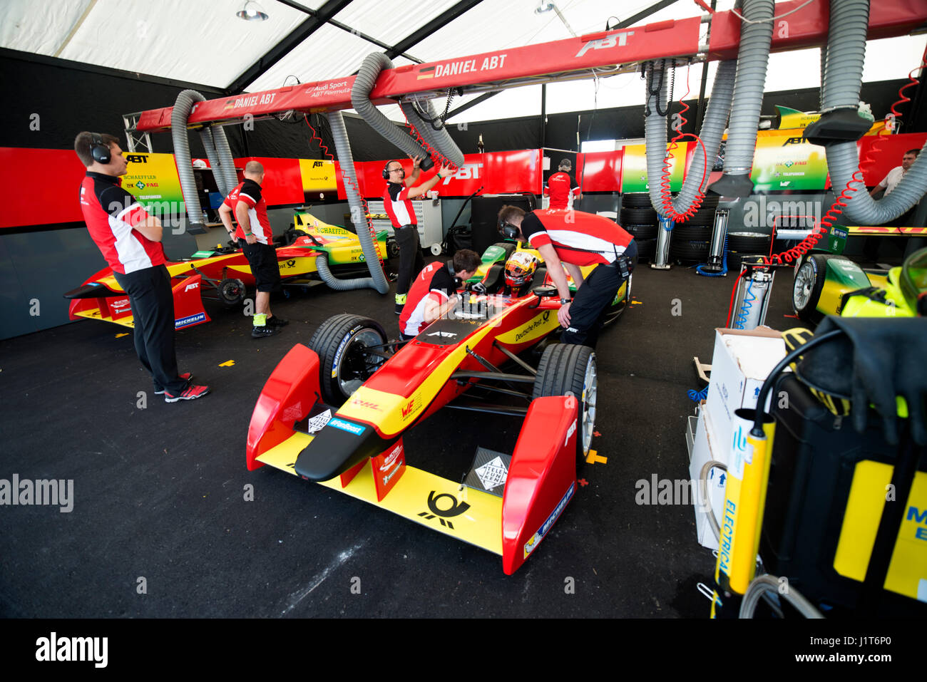 Formula e race hi-res stock photography and images - Alamy