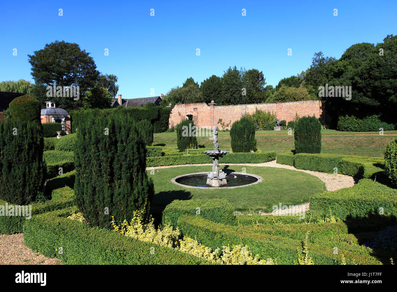 Bridge End Gardens, Saffron Walden town, Essex, England, UK Stock Photo ...
