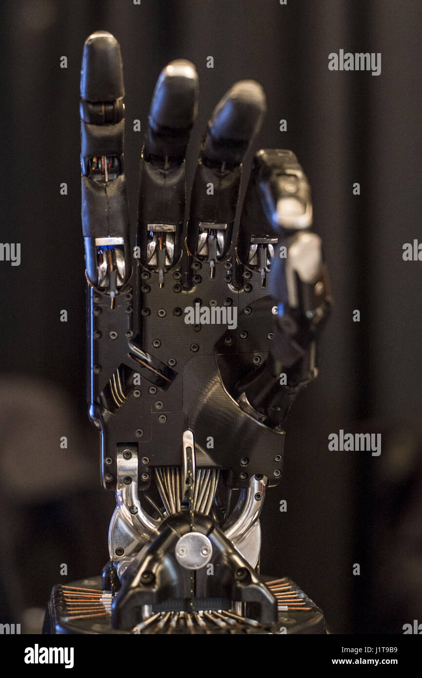 Dexterous Hand - Shadow Robot on show at the European Robotics Forum in ...
