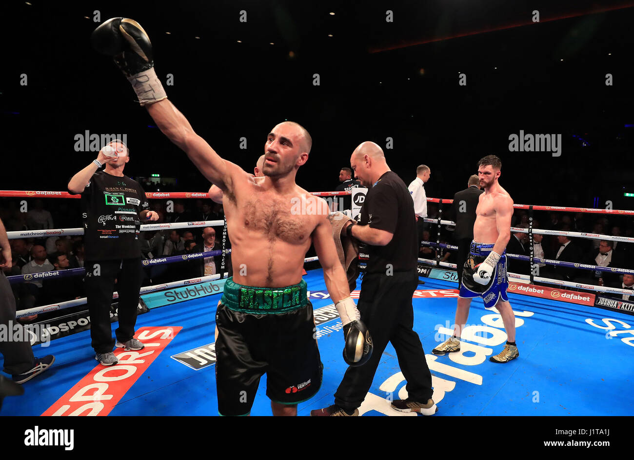 Sean Dodd celebrates beating Lee Appleyard Vacant Commonwealth ...
