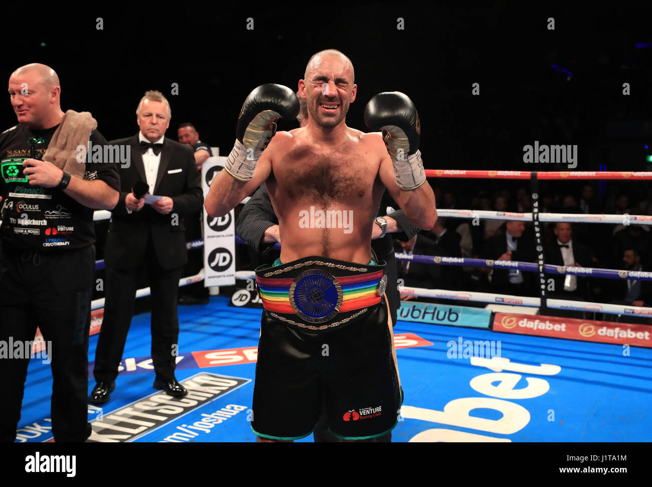 Sean Dodd celebrates beating Lee Appleyard Vacant Commonwealth ...