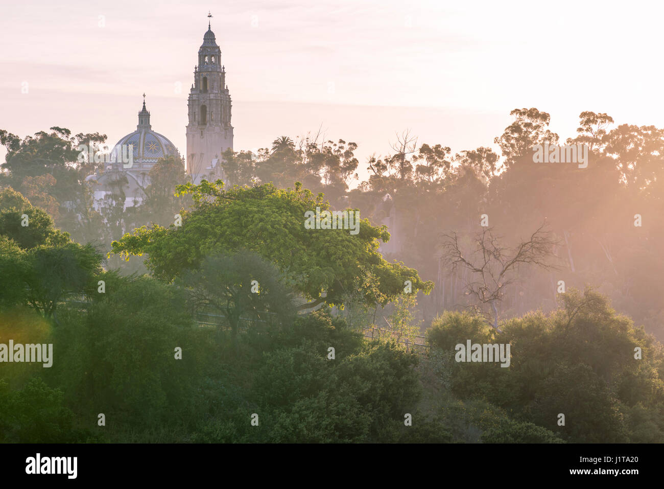 Nature and sunrise photography hi-res stock photography and images - Alamy