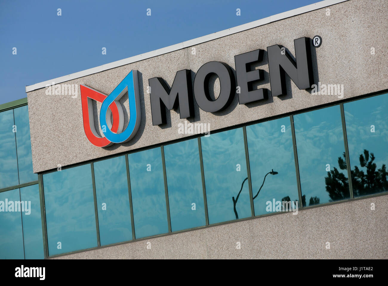 Moen Logo Vector