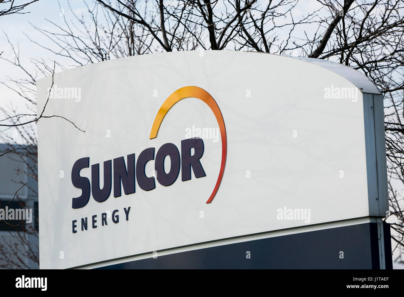 Suncor building hi-res stock photography and images - Alamy