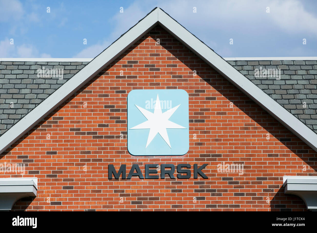 Maersk logo hi-res stock photography and images - Alamy