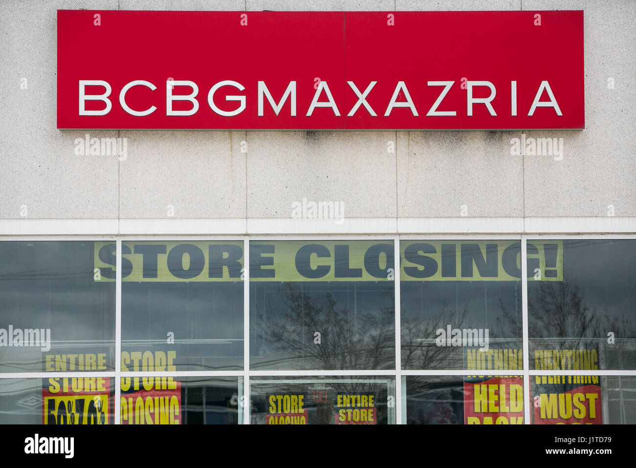 Bcbg Max Azria Logo