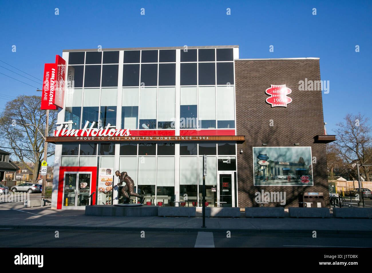 Sign logo location building hi-res stock photography and images - Alamy