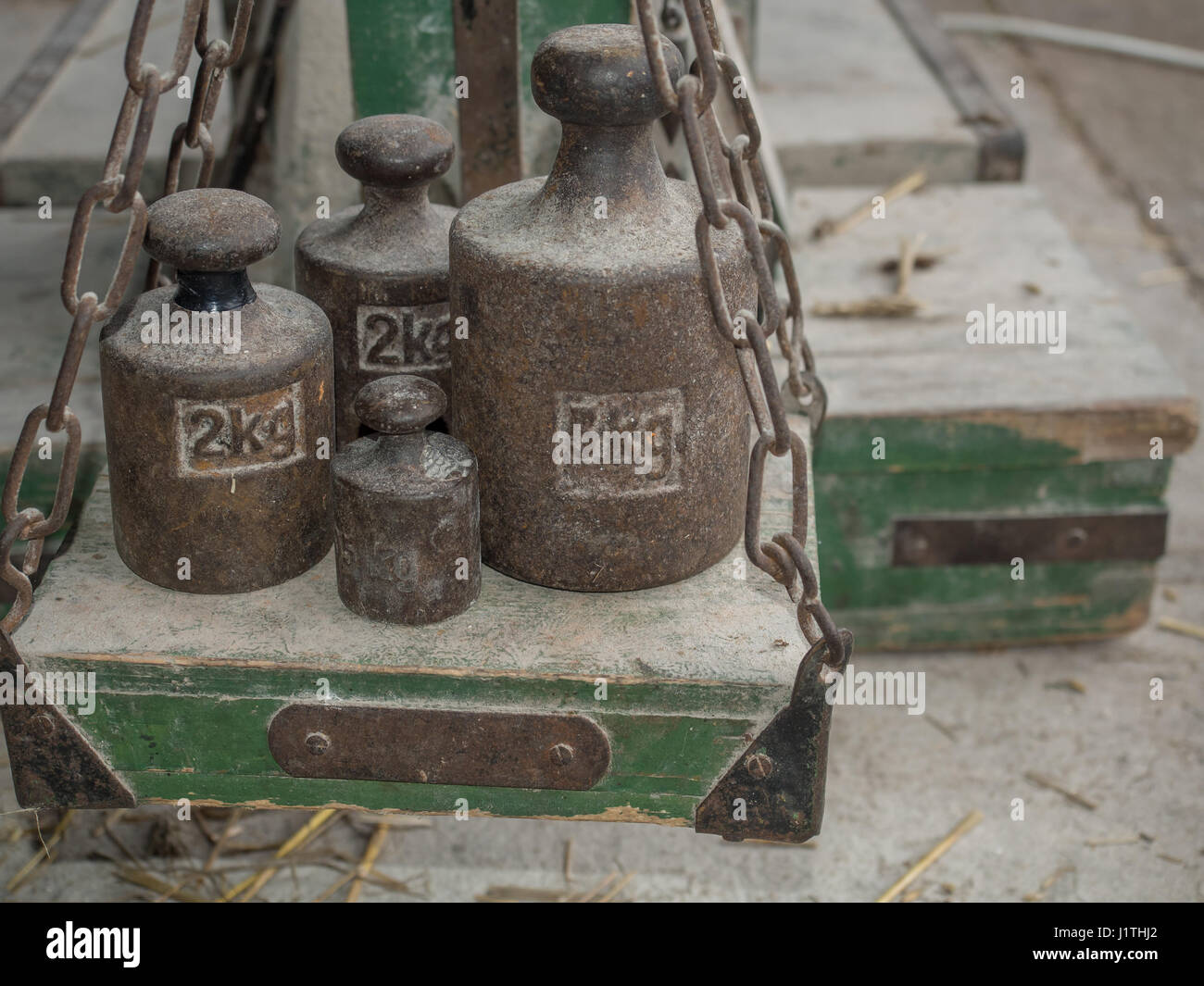 Different weights on a weighing scale Stock Photo - Alamy