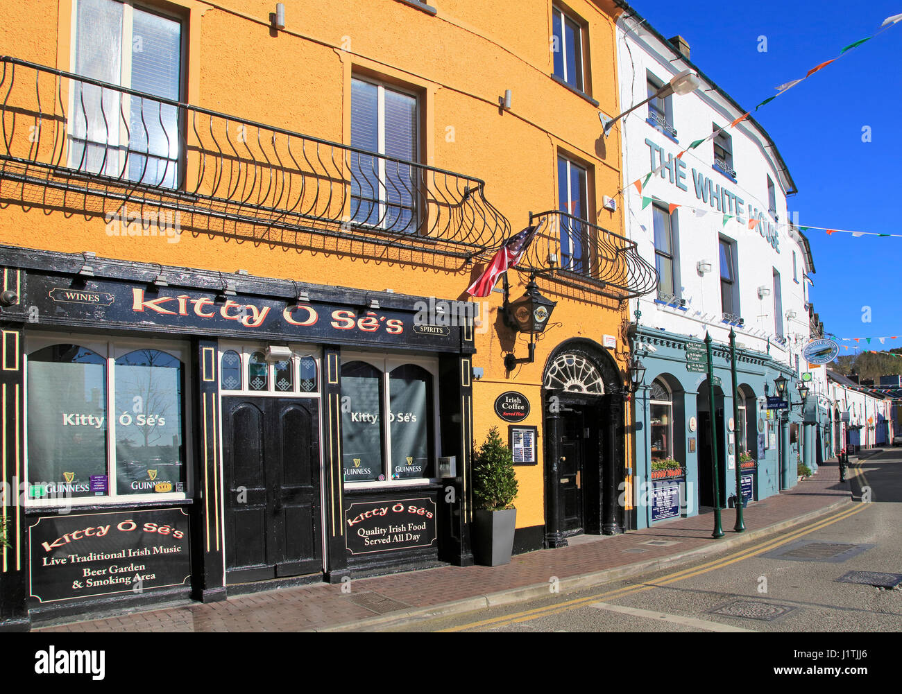 Irish rural pubs hi-res stock photography and images - Alamy