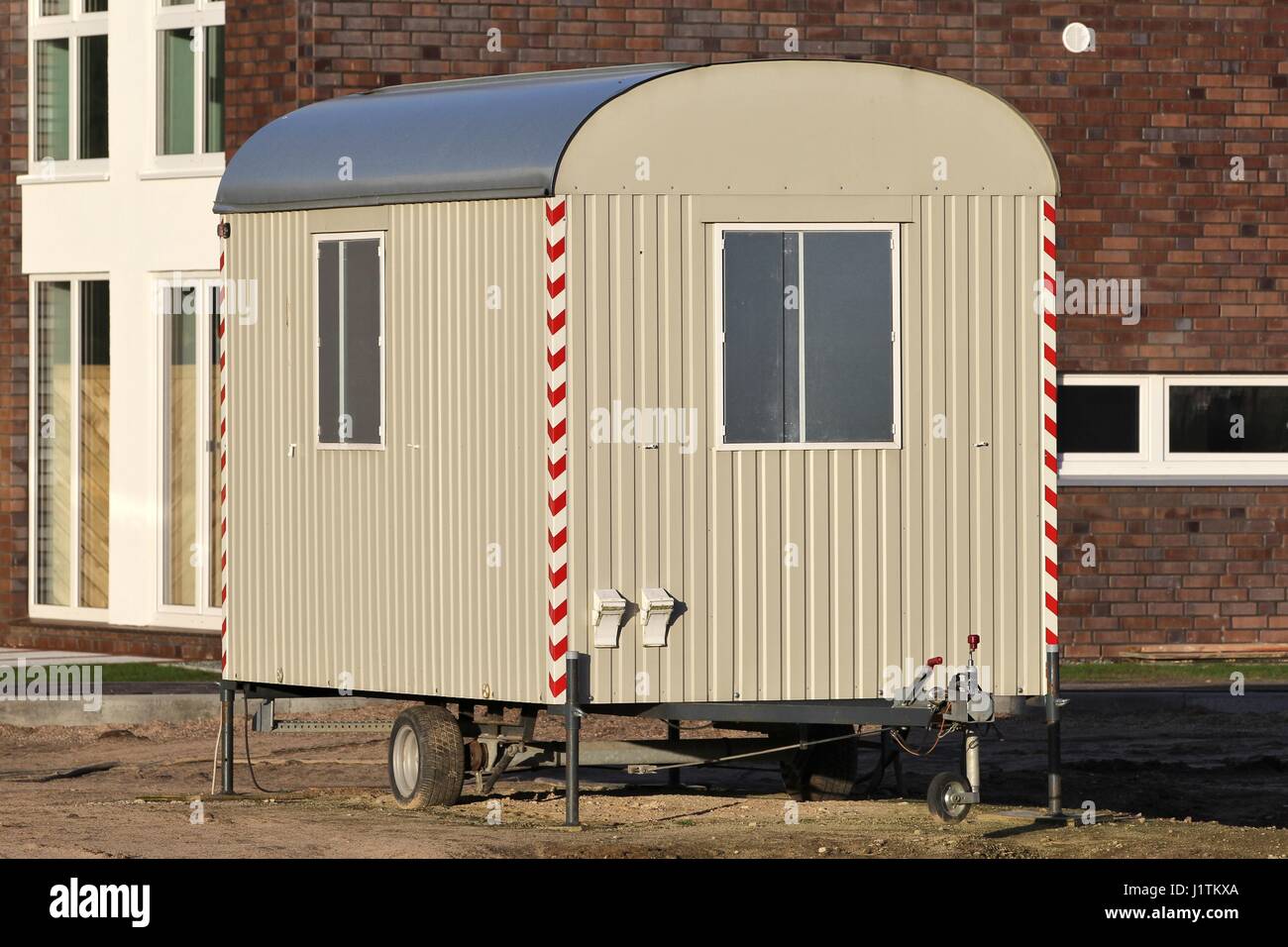 Temporary construction site office hi-res stock photography and images ...