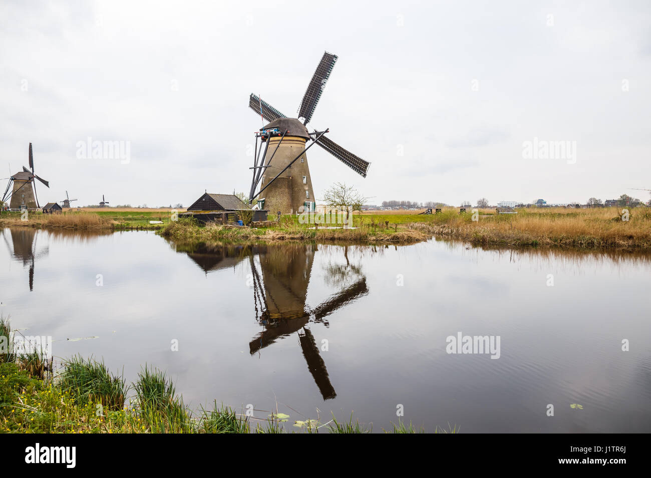 Rotterdam Kinderdijk Windmills park World Heritage Stock Photo - Alamy