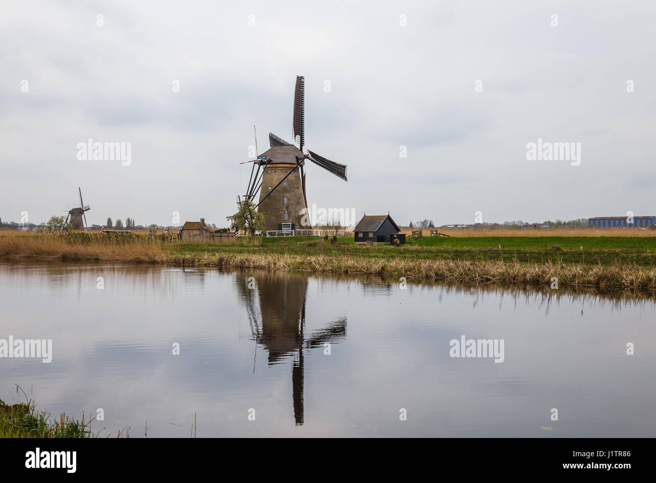 Rotterdam Kinderdijk Windmills park World Heritage Stock Photo - Alamy