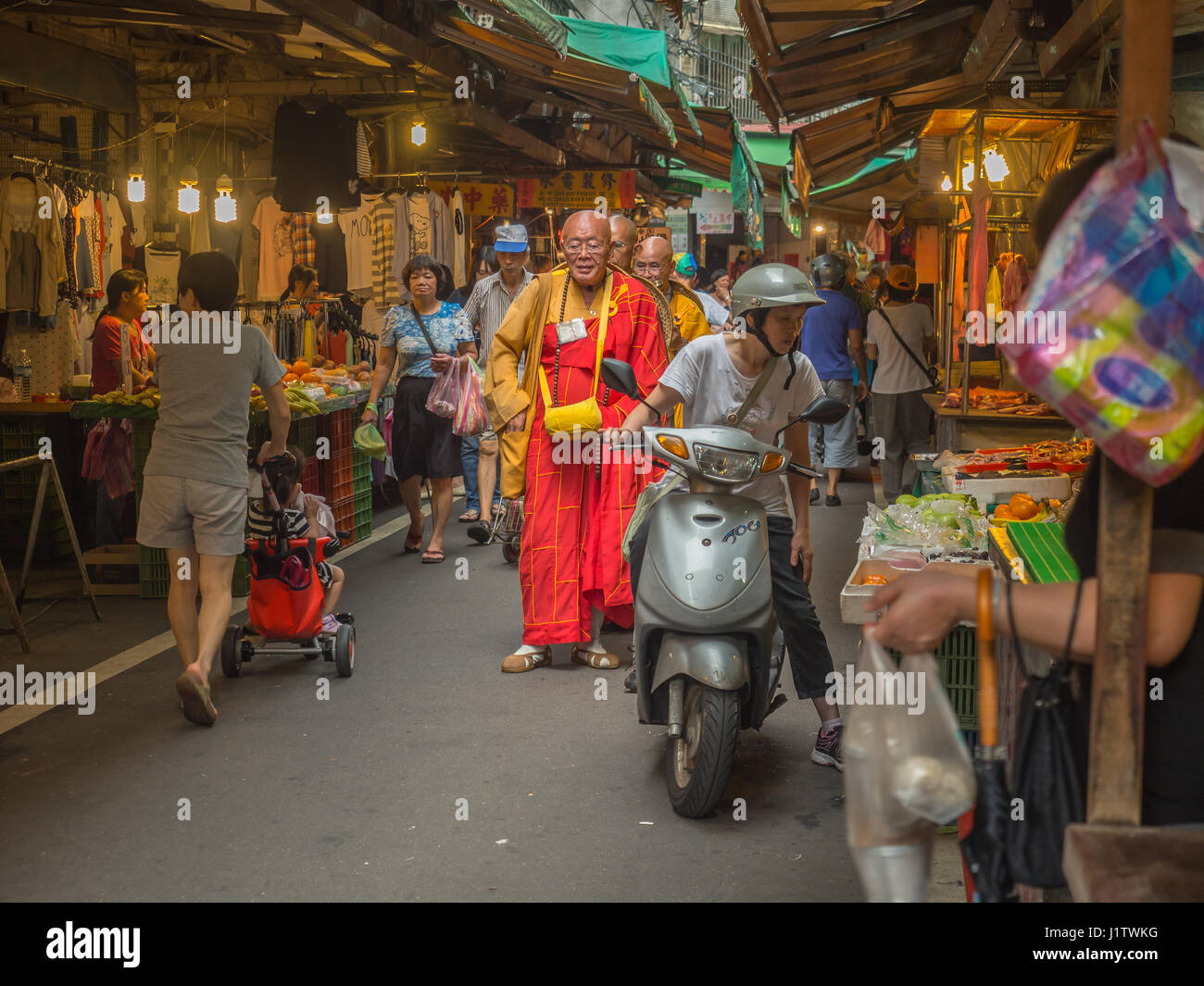 New Taipei City,Taiwan - October 04, 2016: Buddhist monks praying and ...