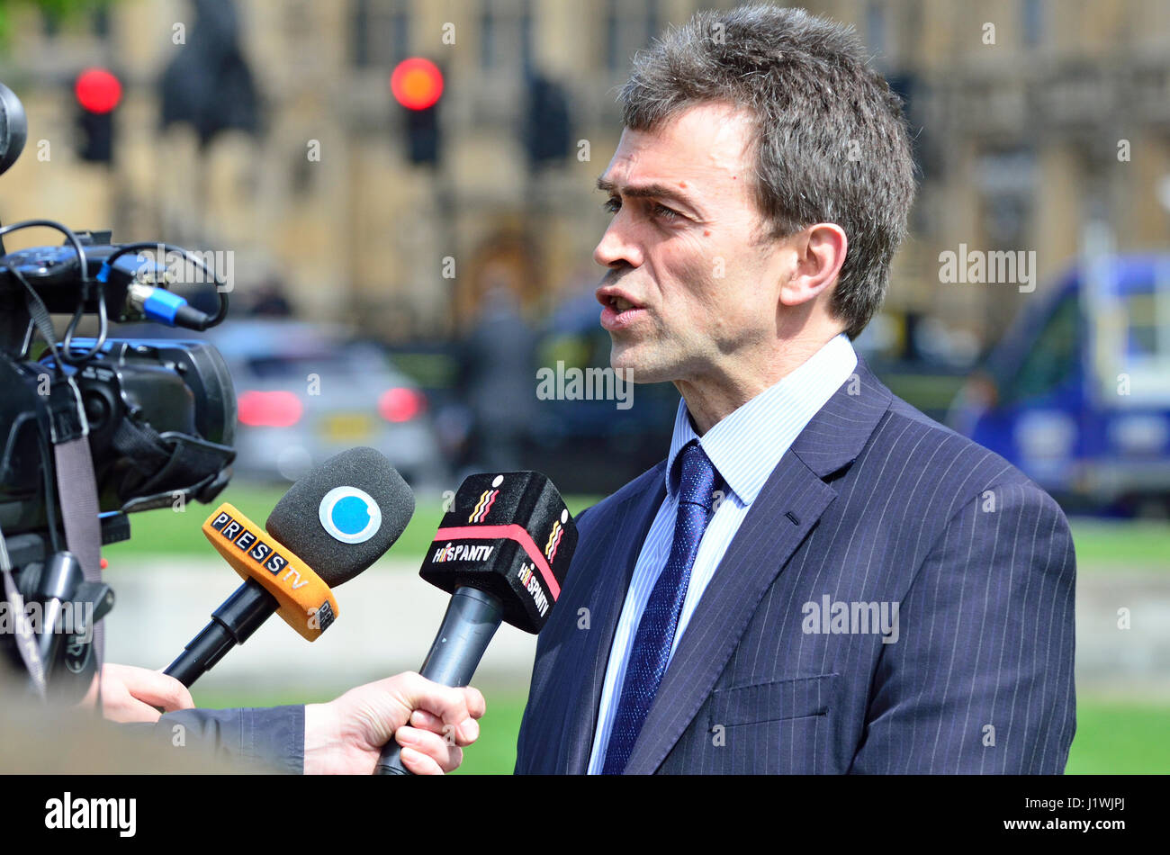 The british parliament in 18th hi-res stock photography and images - Alamy
