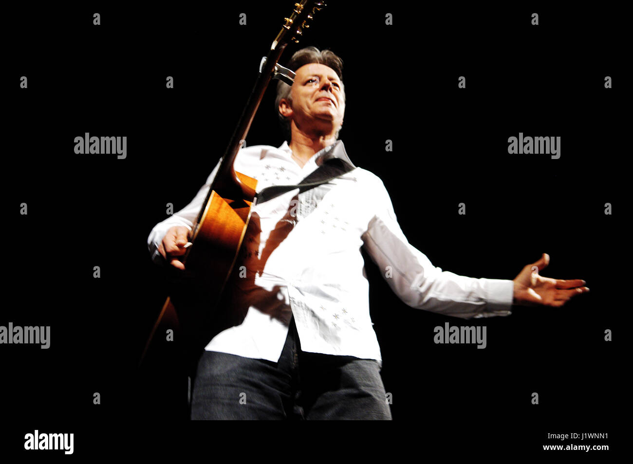 William Thomas "Tommy" Emmanuel AM (born May 31, 1955) is an Australian ...